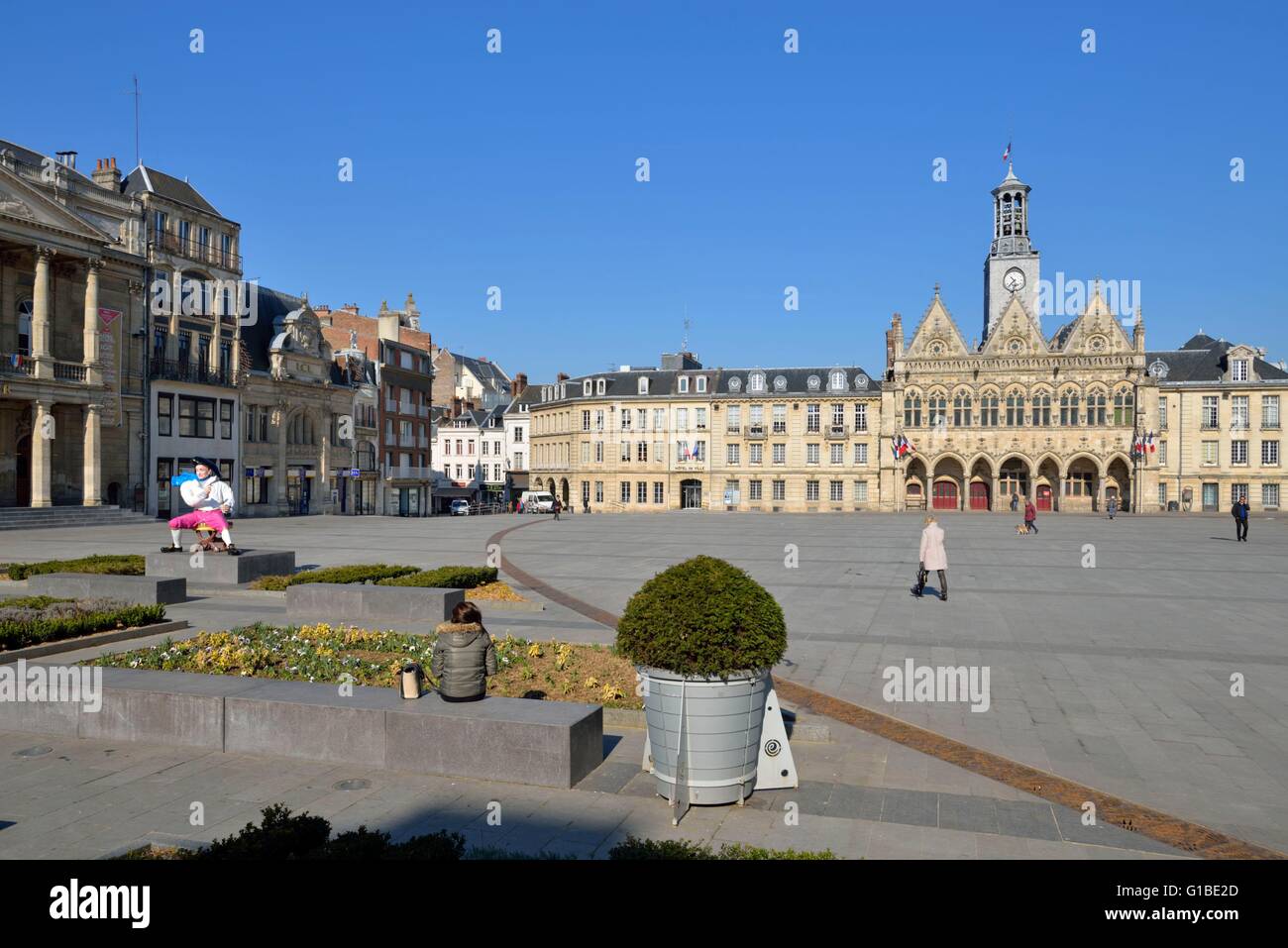 France, Aisne, Saint Quentin, place of the City Hall Stock Photo - Alamy