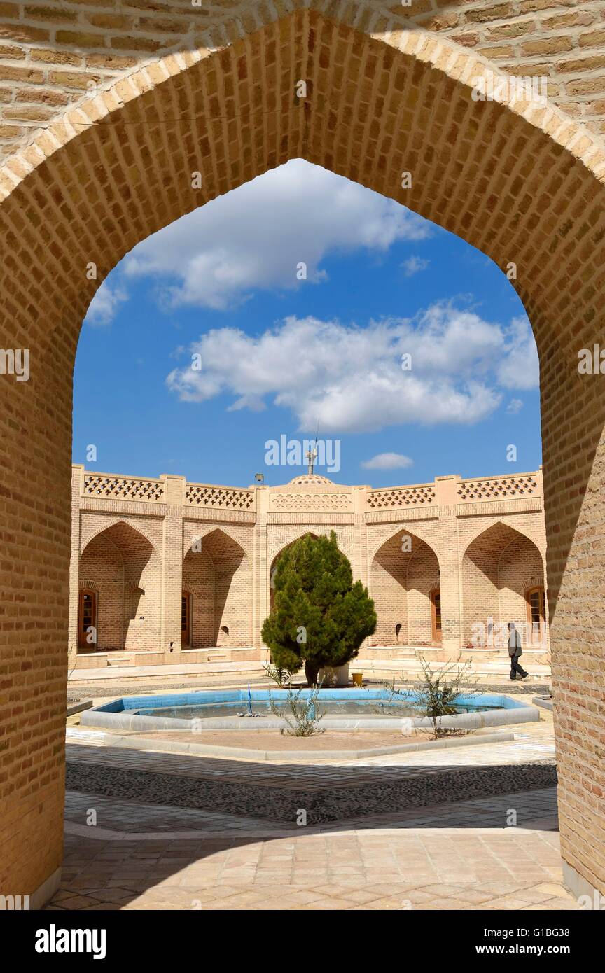 Iran, Yazd province, edge of the Dasht-e Kavir desert, Kharanaq old ...