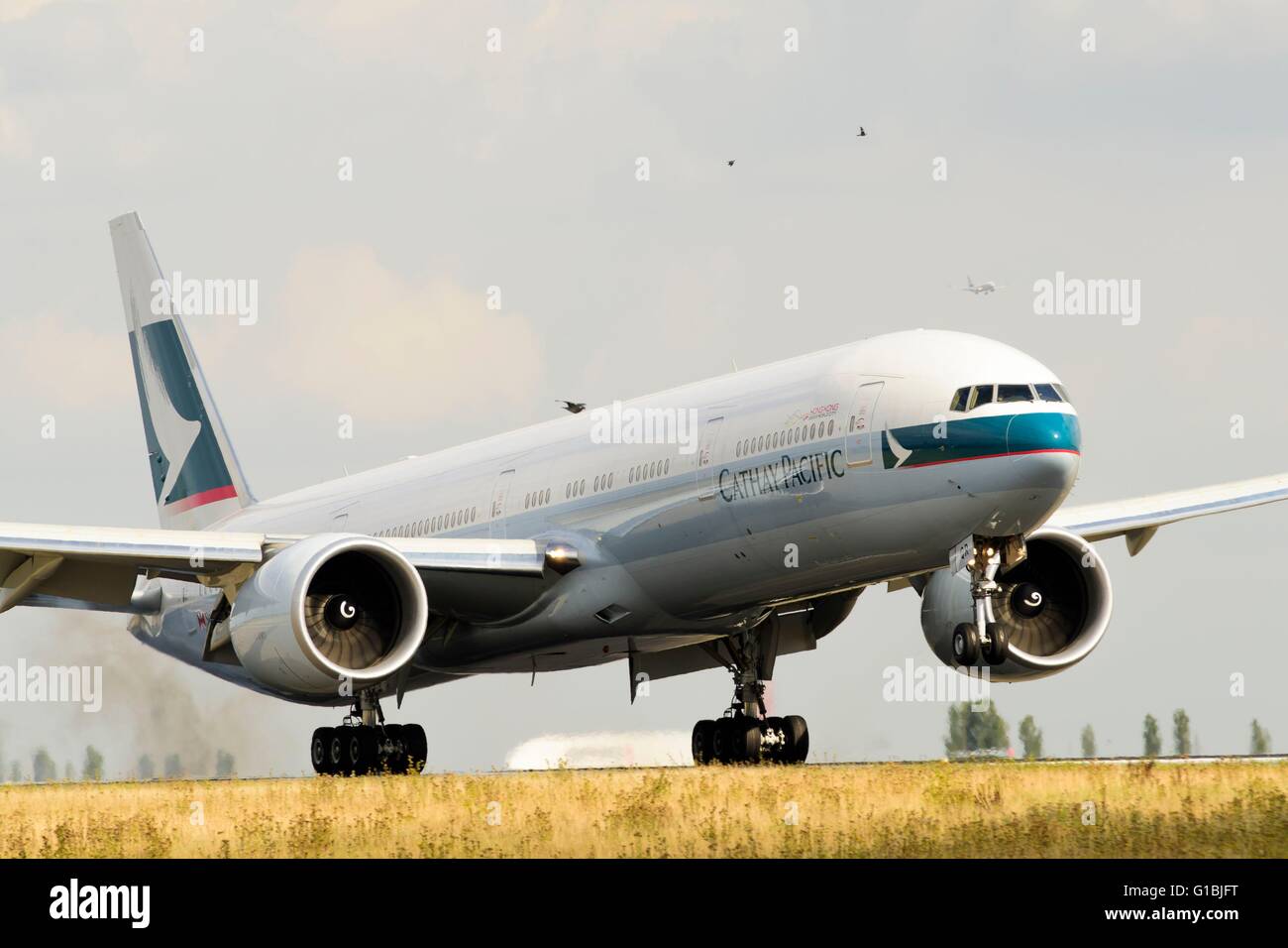 Boeing triple 7 hi-res stock photography and images - Alamy