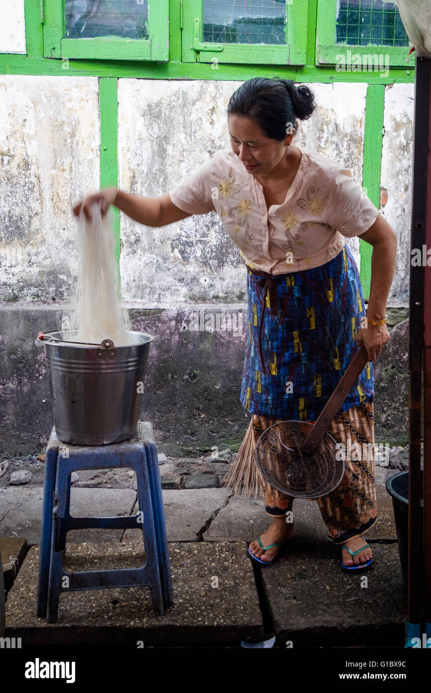 Asia noodles hi-res stock photography and images - Alamy
