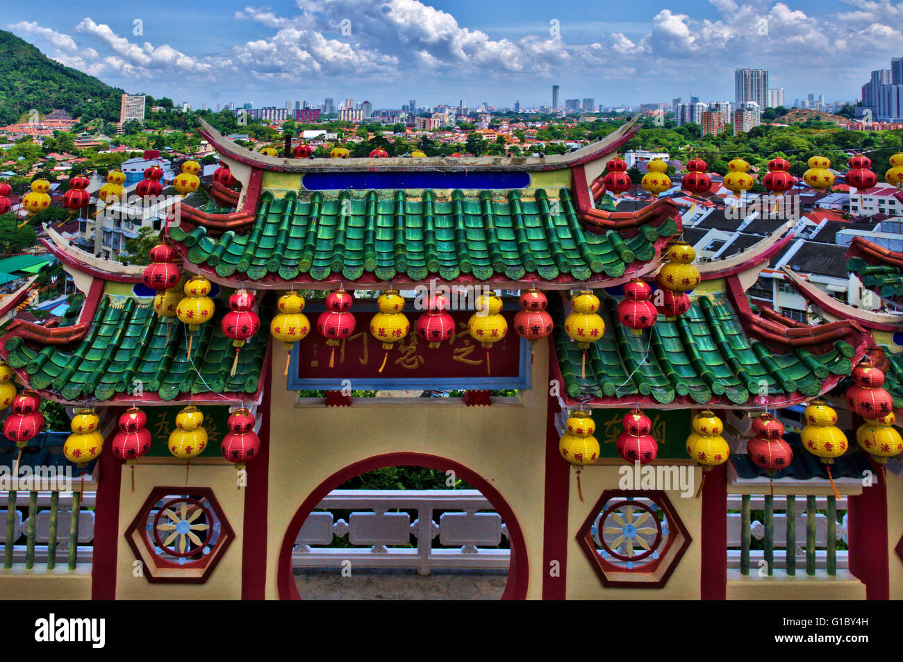 Penang temple skyline hi-res stock photography and images - Alamy
