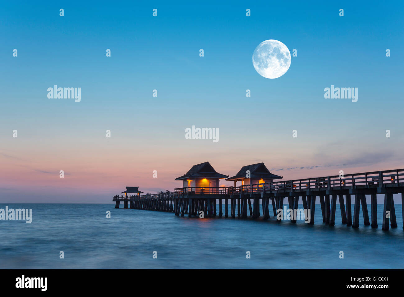 Old naples pier hi-res stock photography and images - Alamy