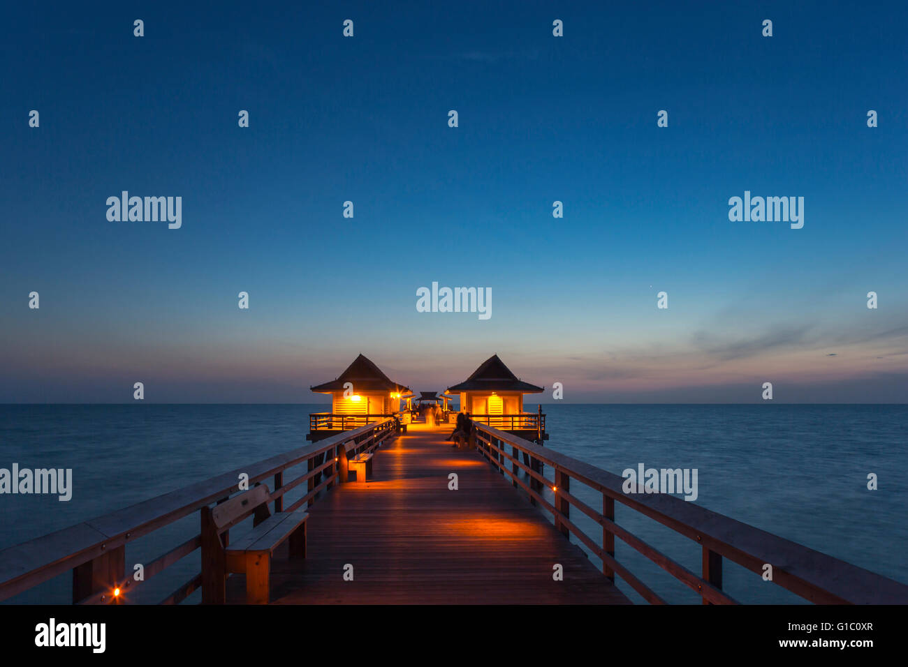 2016 historical naples pier hi-res stock photography and images - Alamy