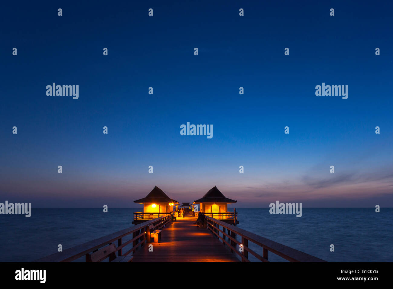 Empty naples beaches hi-res stock photography and images - Alamy