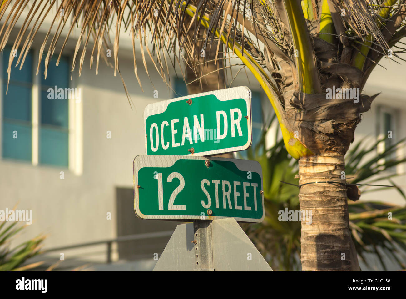 STREET SIGN OCEAN DRIVE SOUTH BEACH MIAMI BEACH FLORIDA USA Stock Photo ...