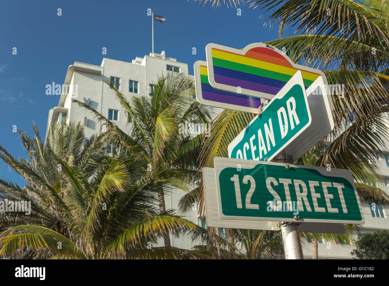 STREET SIGN OCEAN DRIVE SOUTH BEACH MIAMI BEACH FLORIDA USA Stock Photo ...