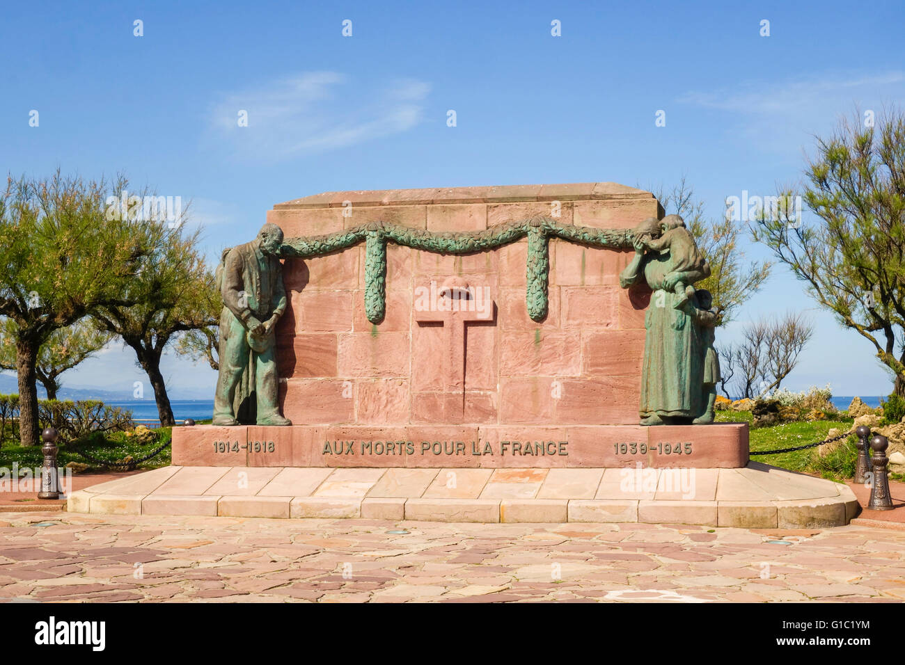 Monument to the fallen soldiers in the war in Biarritz, Basque country ...