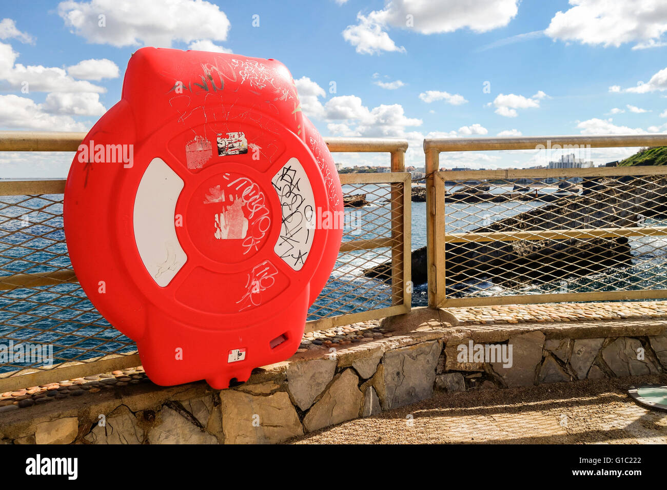 Lifeguard ring hi-res stock photography and images - Alamy