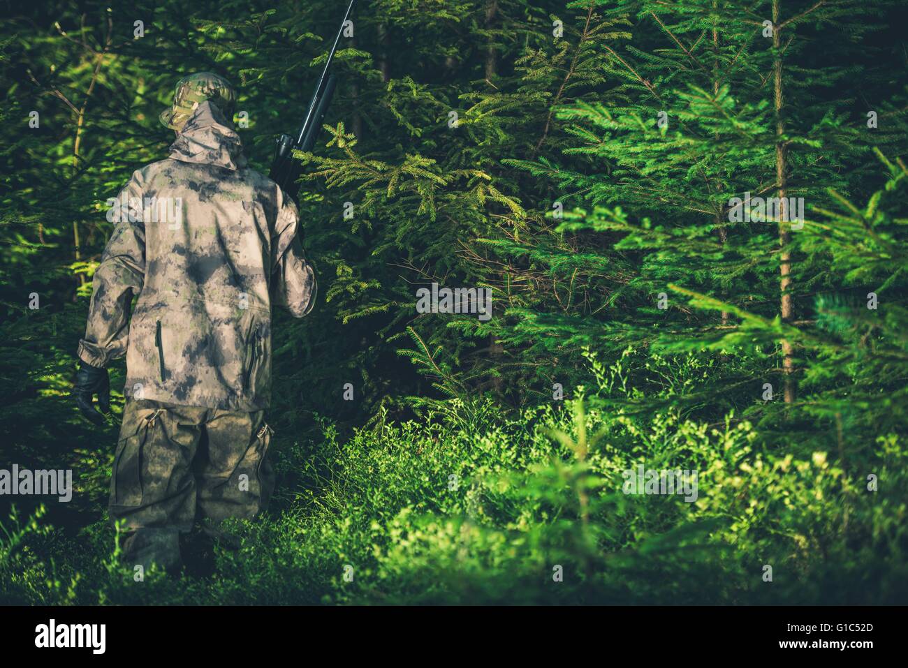 Poacher hi-res stock photography and images - Alamy