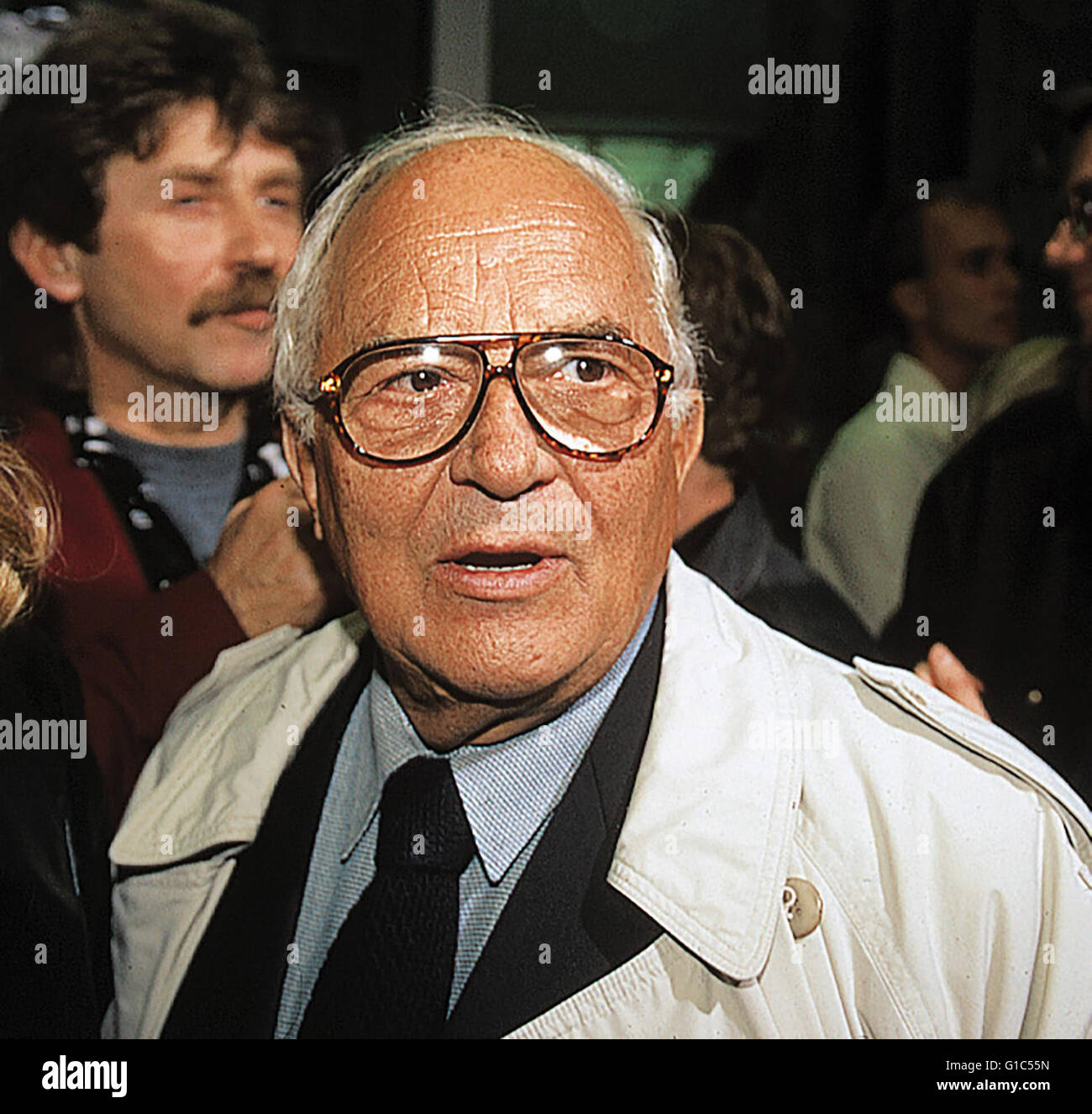 Barzel hi-res stock photography and images - Alamy