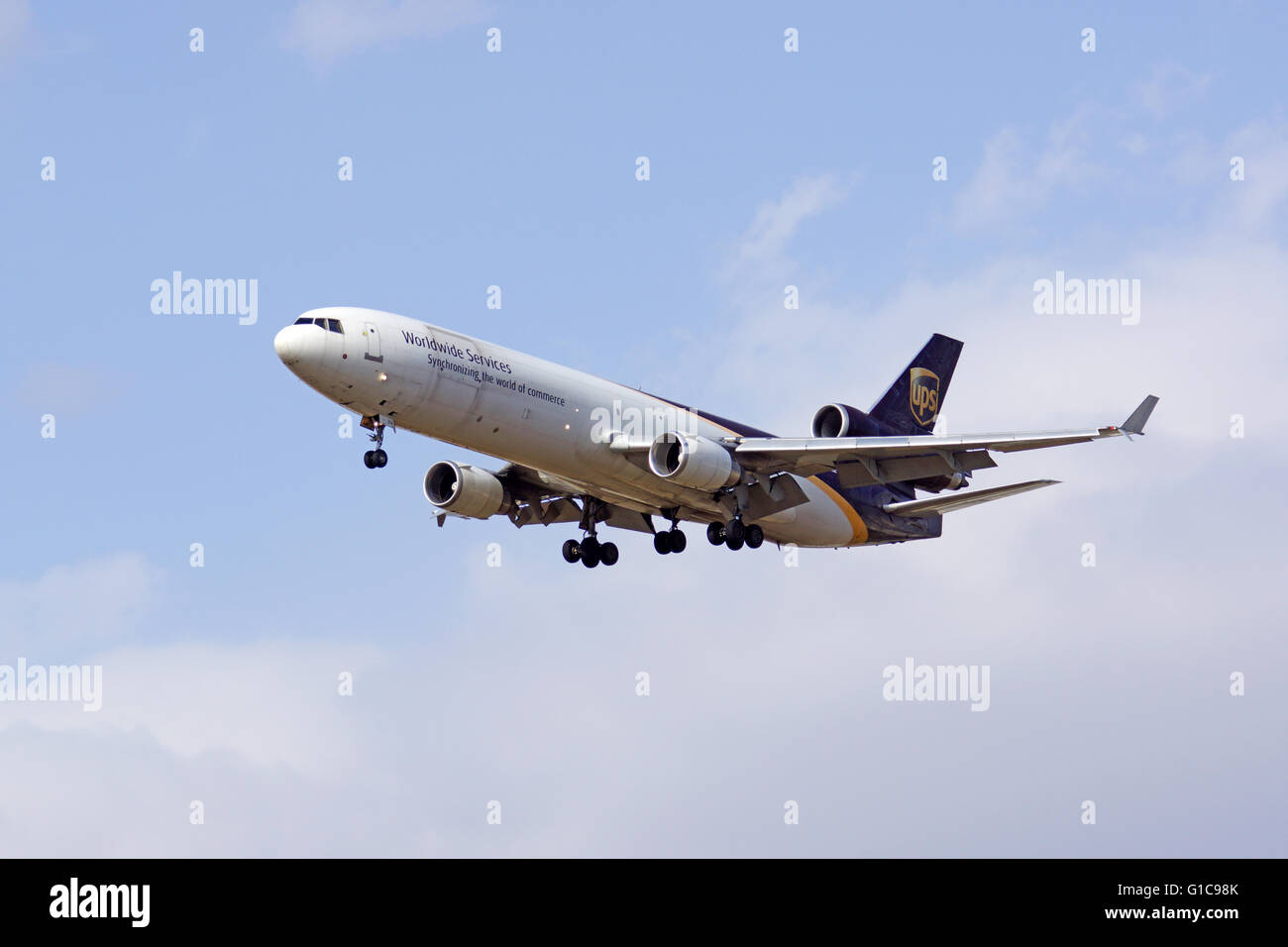 Ups cargo jet hi-res stock photography and images - Alamy
