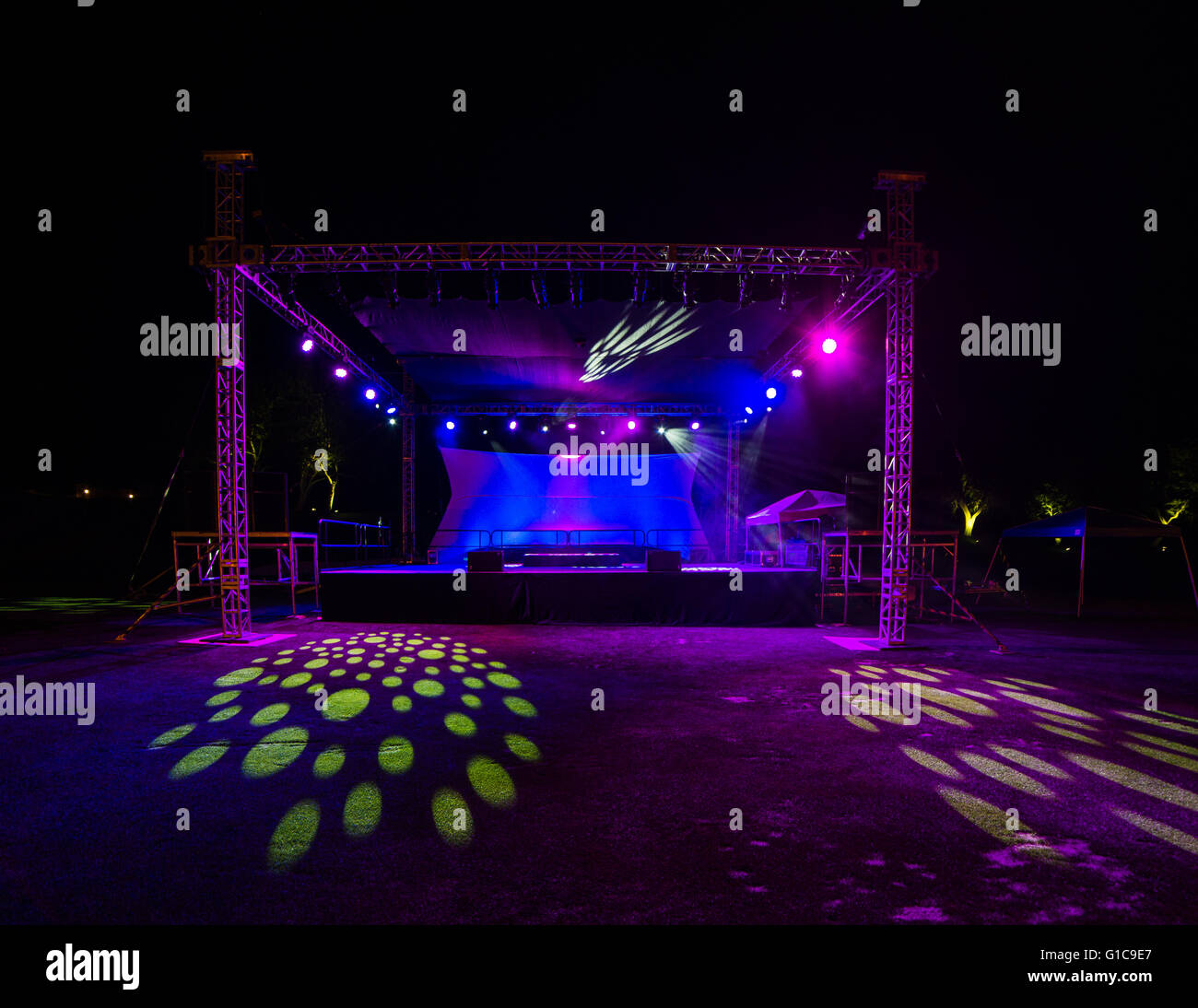 Event Stage / Lighting Location Stock Photo - Alamy