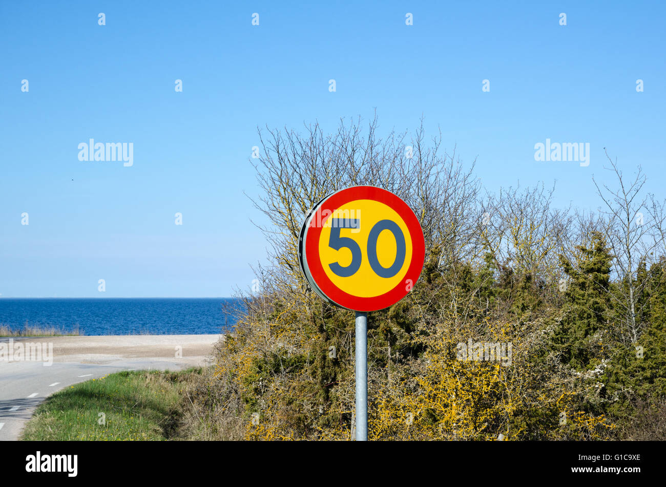 Speed limit signboard hi-res stock photography and images - Alamy