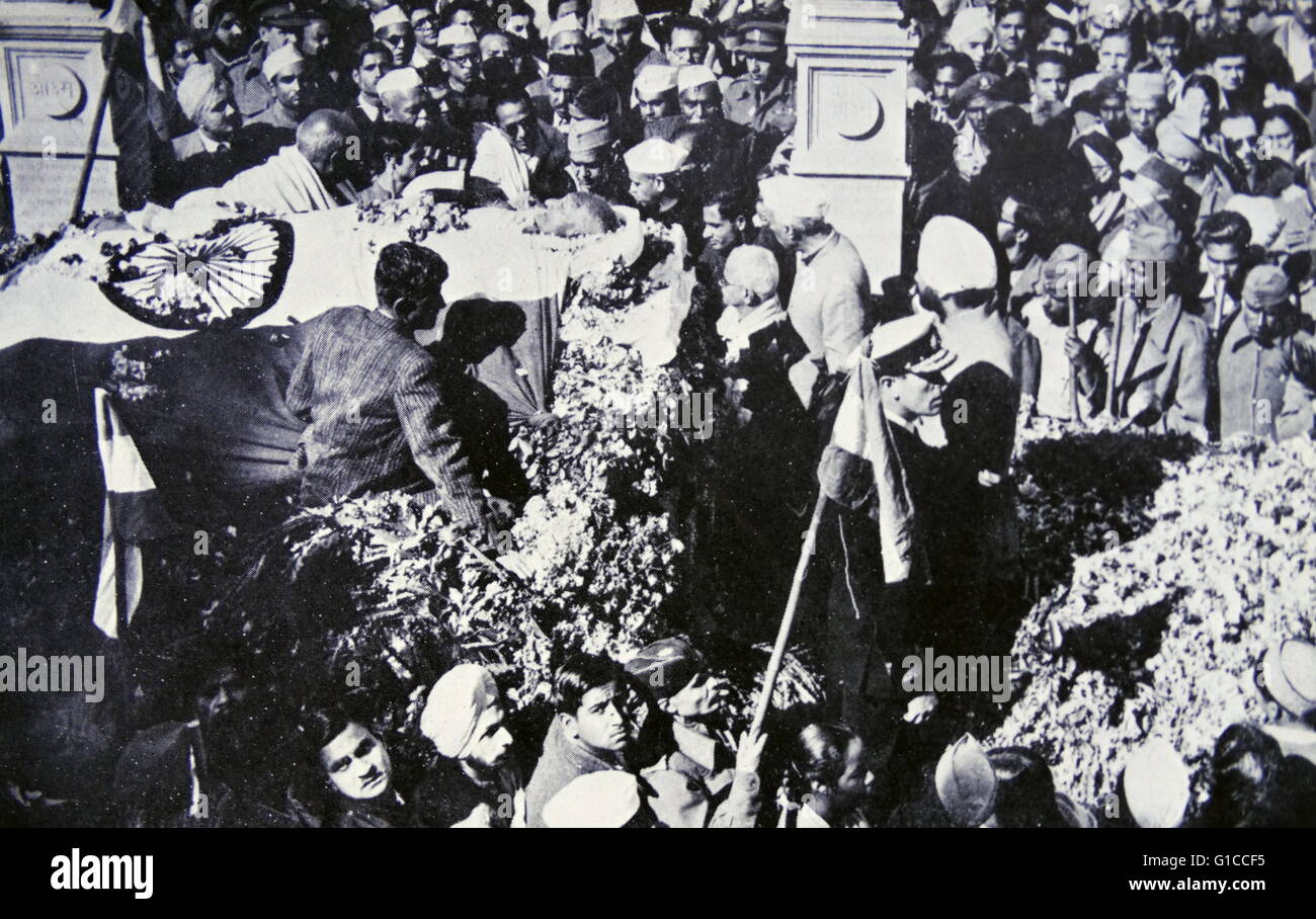 Funeral of Mahatma Gandhi following his assassination 1948 Stock Photo ...