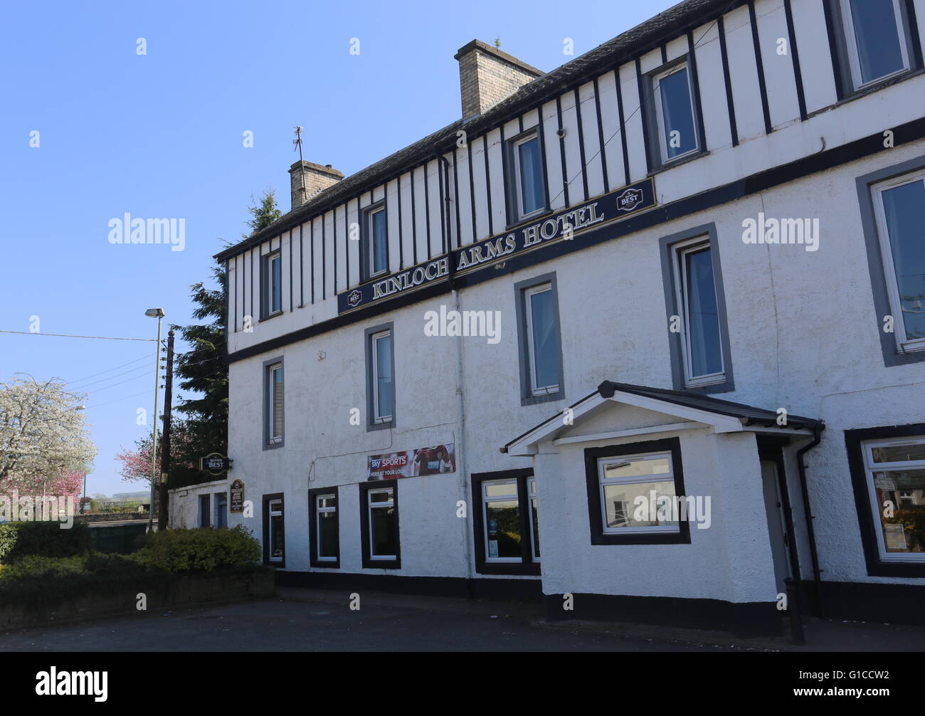 Exterior of Kinloch Arms Hotel Meigle Scotland May 2016 Stock Photo - Alamy