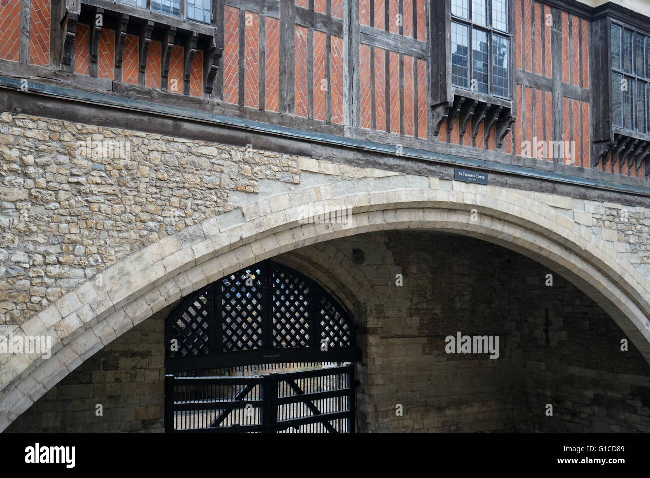 Tower of london traitors gate hi-res stock photography and images - Alamy
