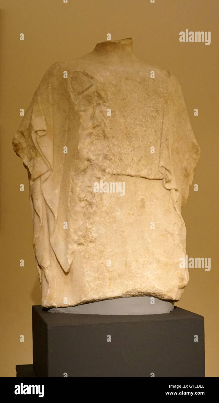 Statue of a female wearing a peplos. Dated 460 BC Stock Photo - Alamy