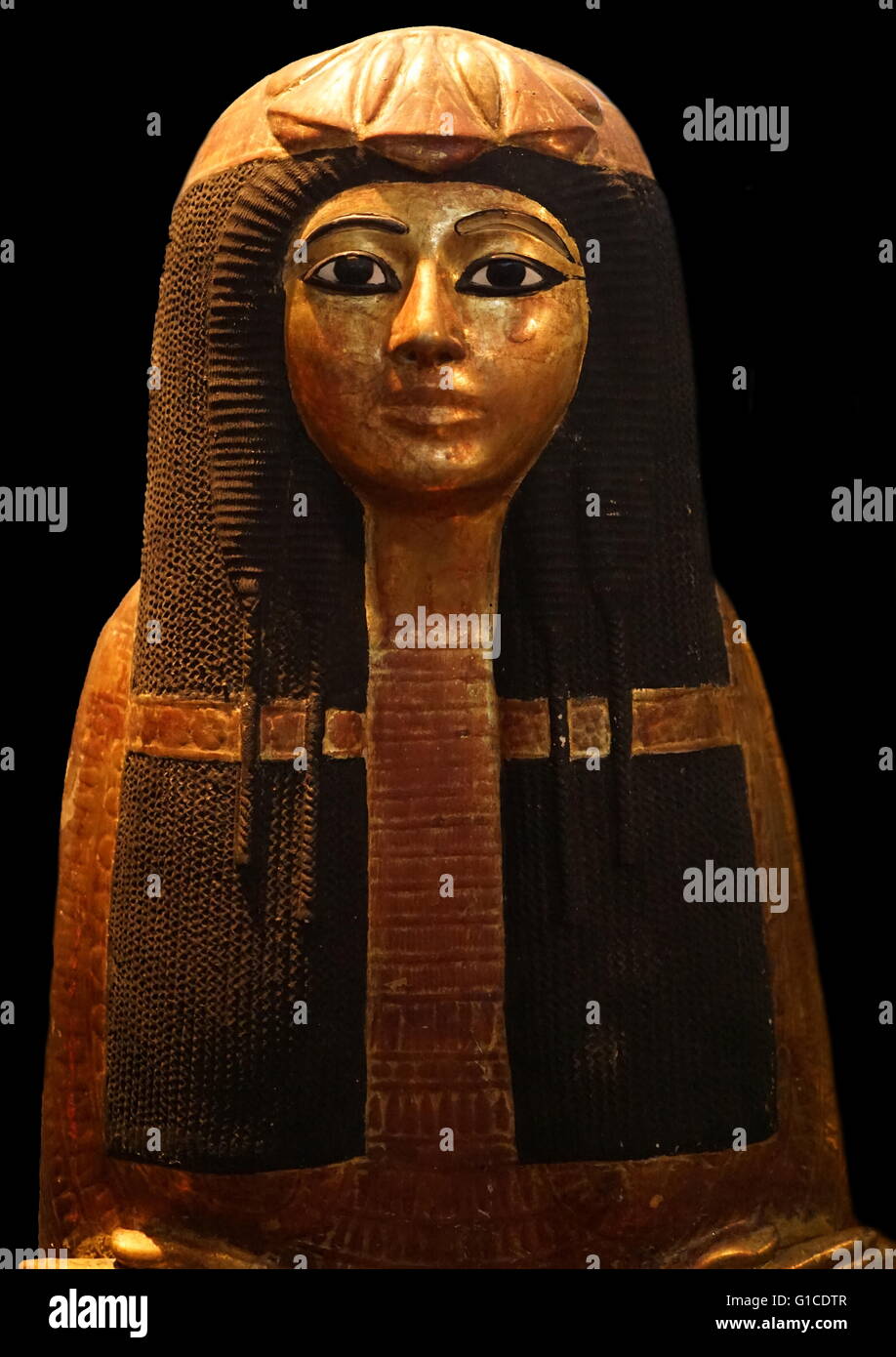 Egyptian priestess hi-res stock photography and images - Alamy