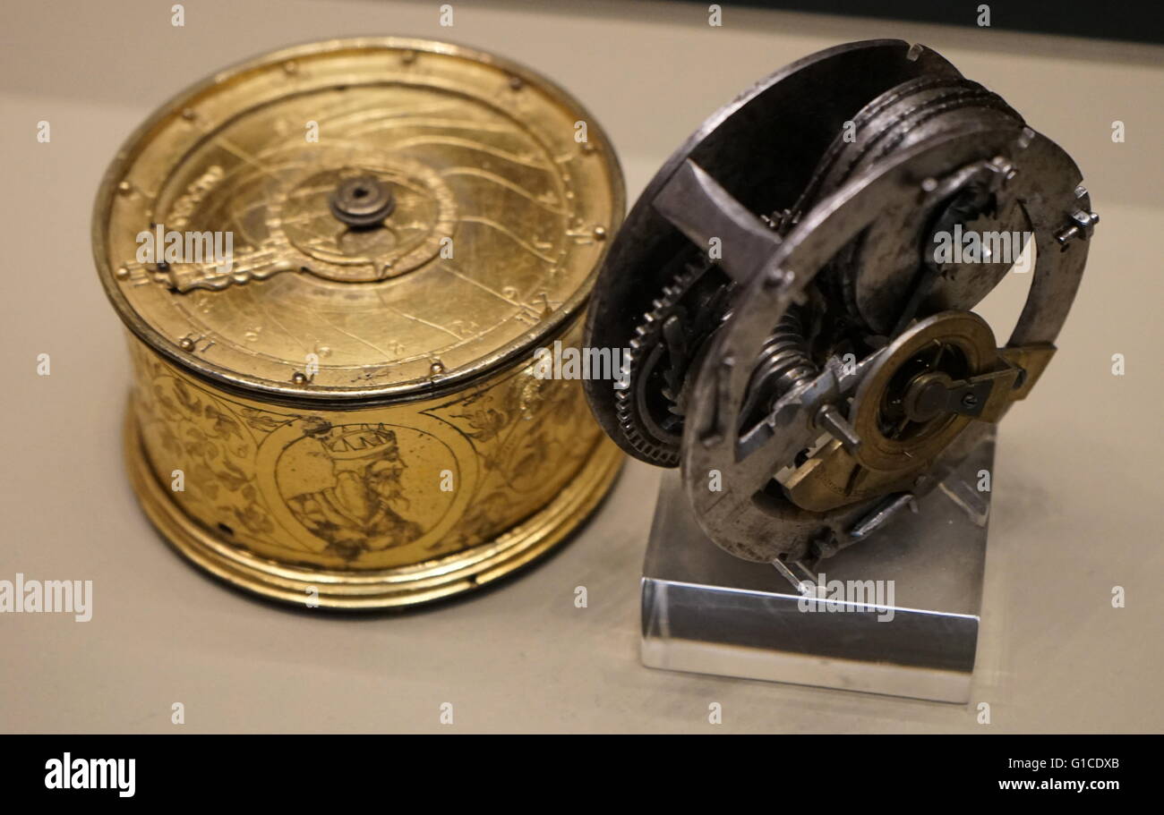 16th Century horizontal table clock, marked with the signs of the ...