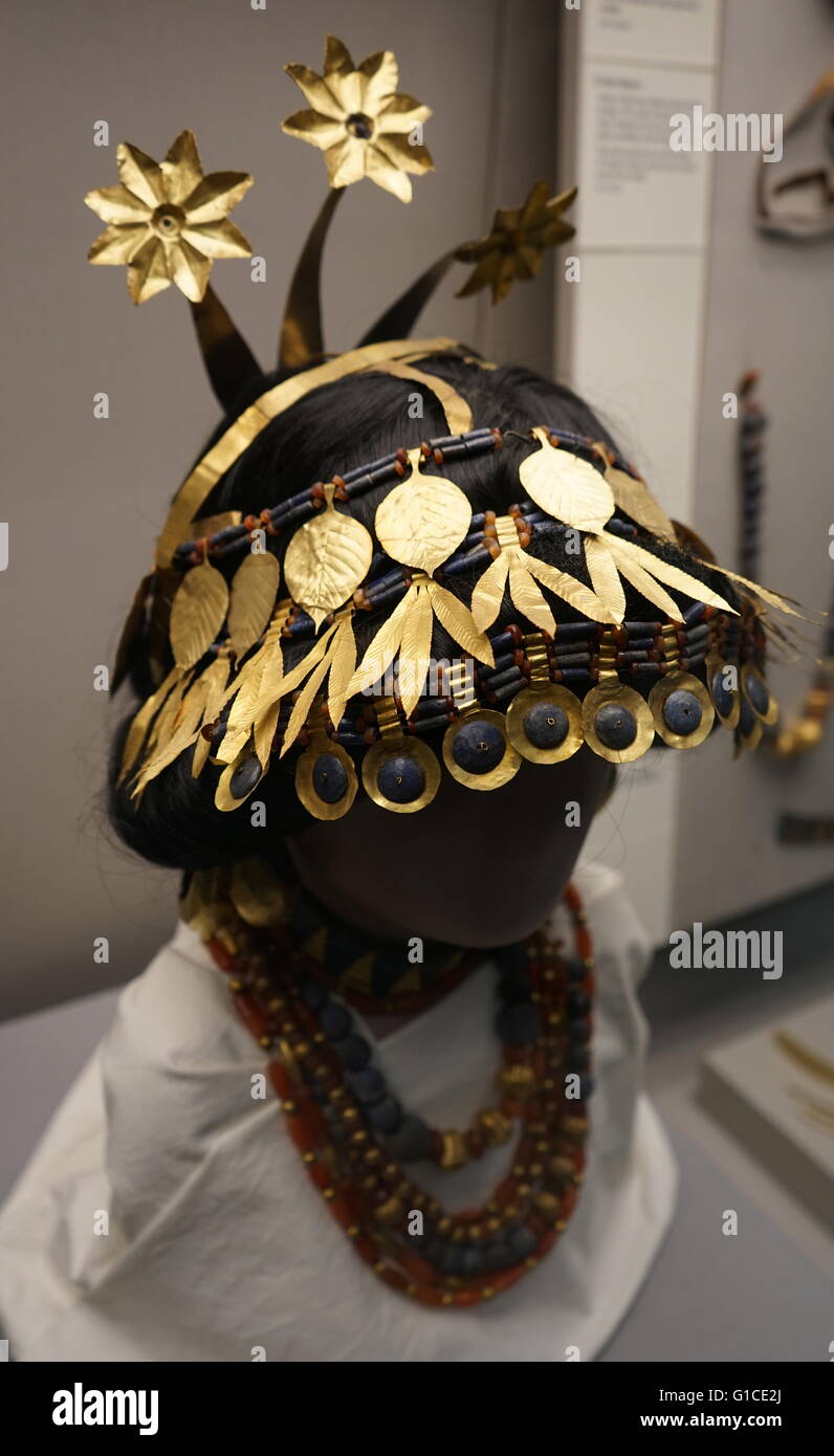 Reconstructed head of a Sumerian woman typical of those found in the ...