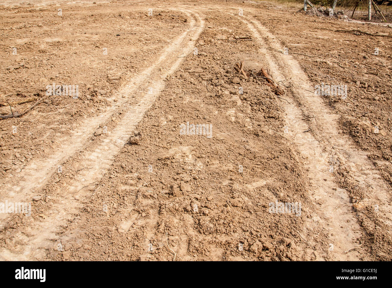 tractor tyre tracks on the ground Stock Photo - Alamy
