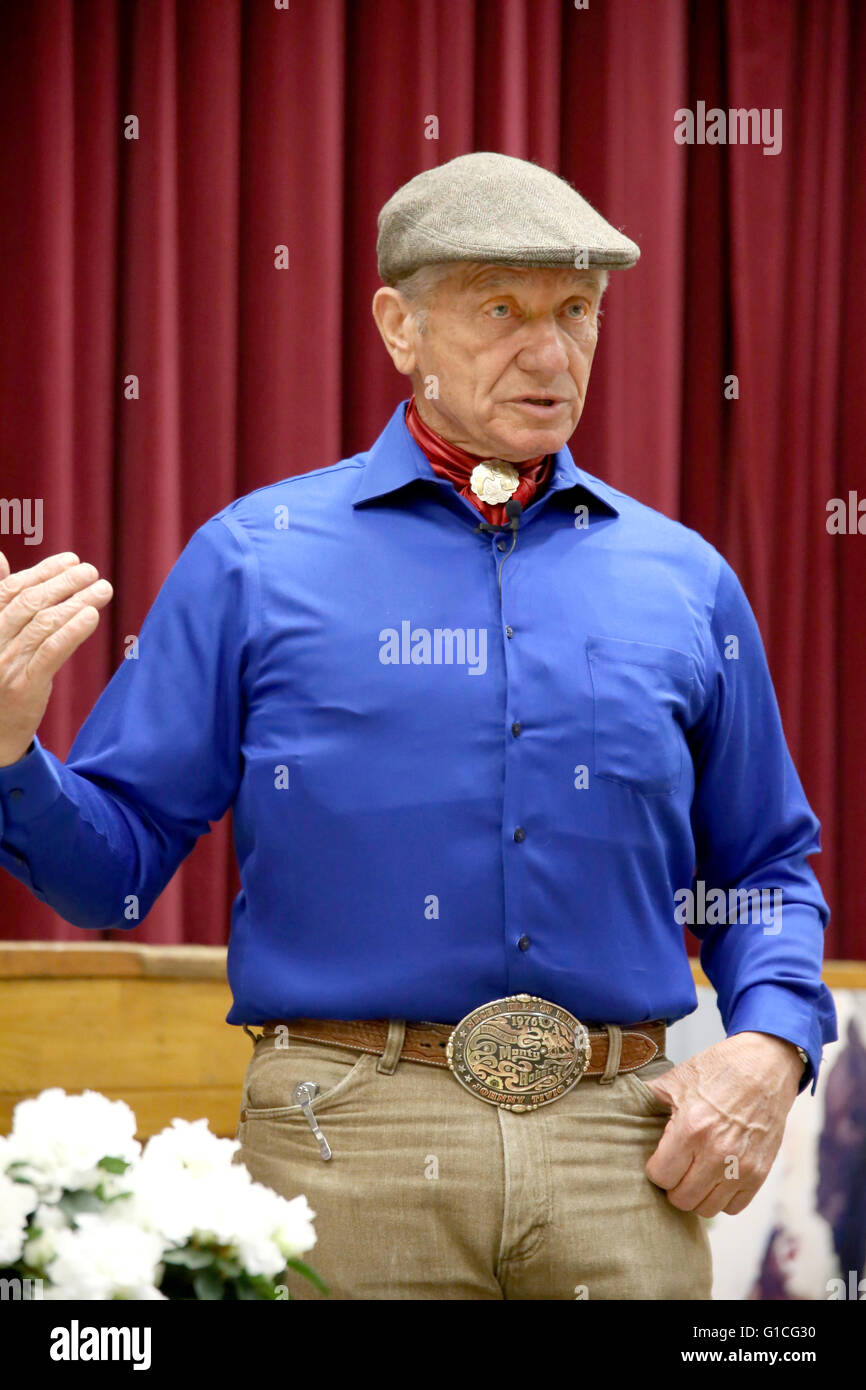 Monty roberts horse hi-res stock photography and images - Alamy