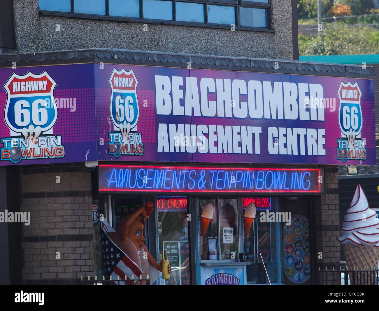 Amusement centre hi-res stock photography and images - Alamy