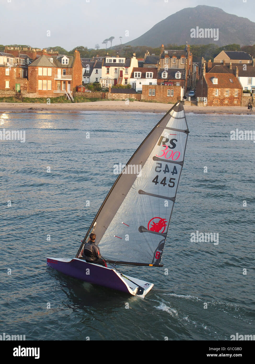 Rs300 dinghy sailing beach hi-res stock photography and images - Alamy