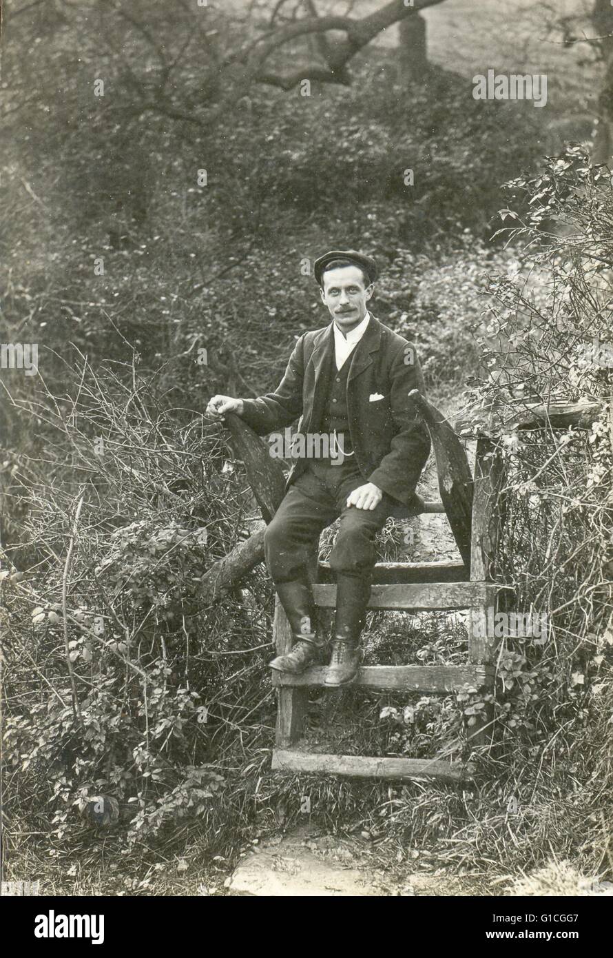 Edwardian man hi-res stock photography and images - Alamy