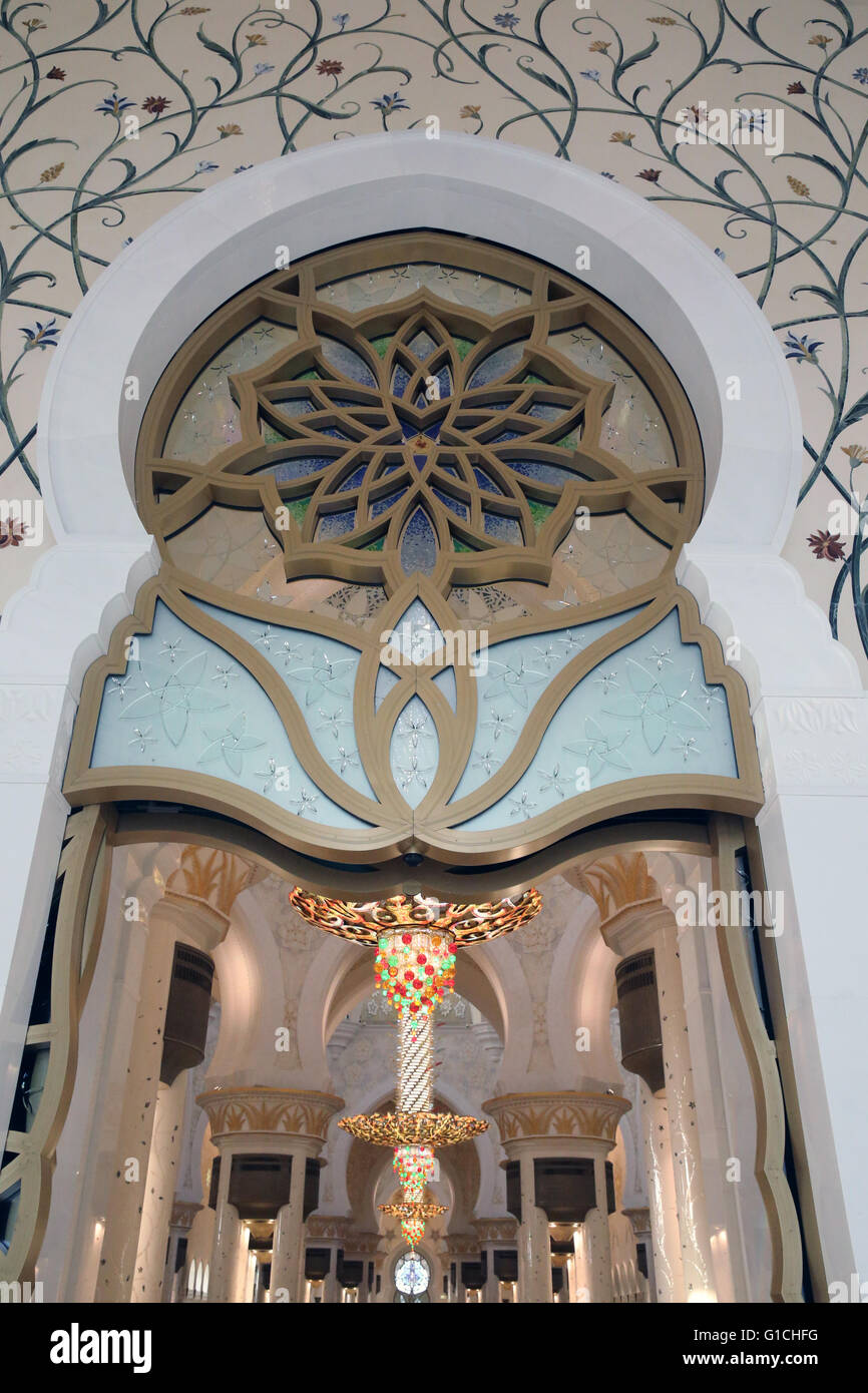 Ornate stained glass window, Sheikh Zayed Mosque, Abu Dhabi. United ...