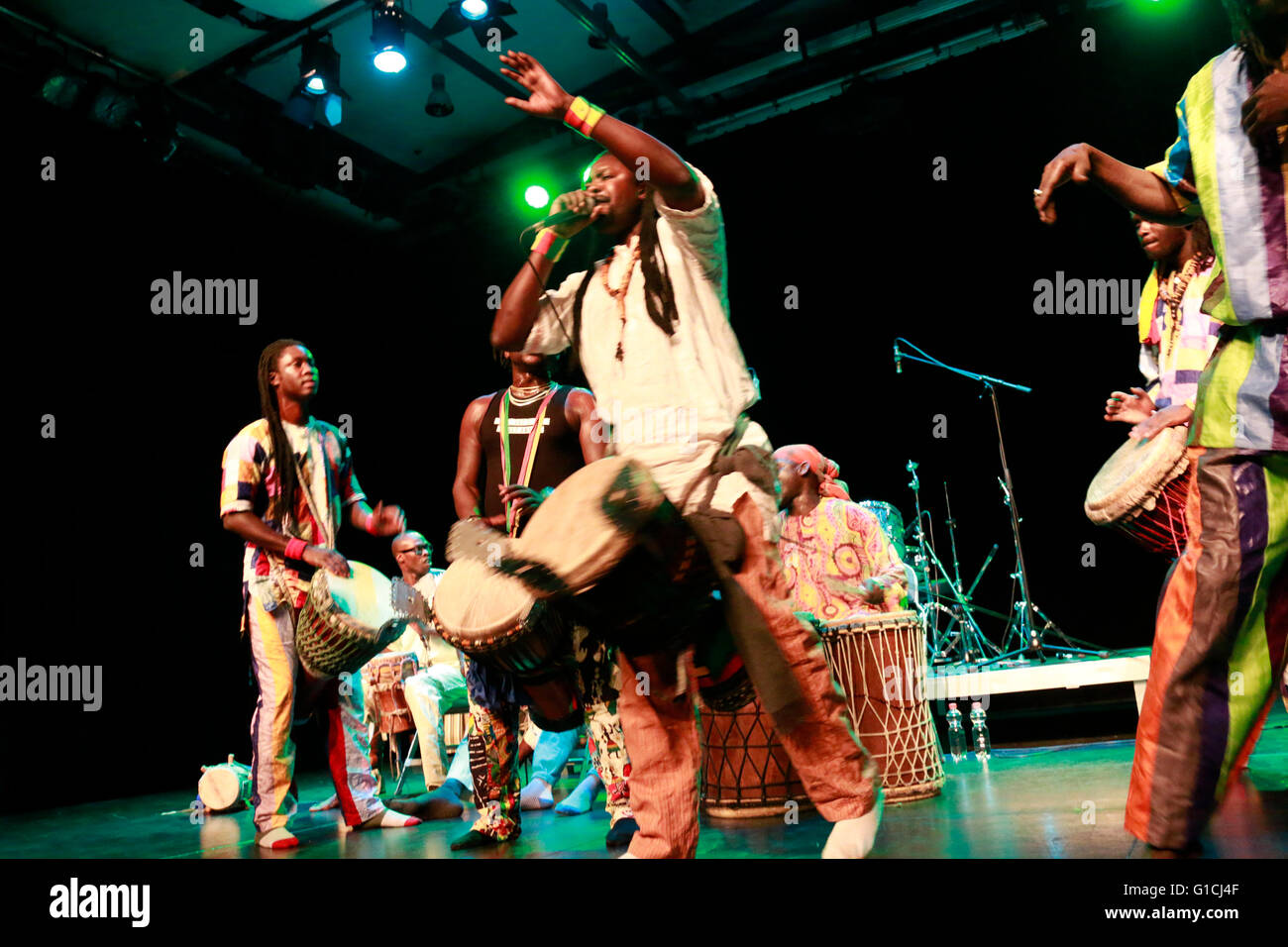 Nago Koite und SAF SAP (Senegal) - Global Drums Festival, Werkstatt der ...