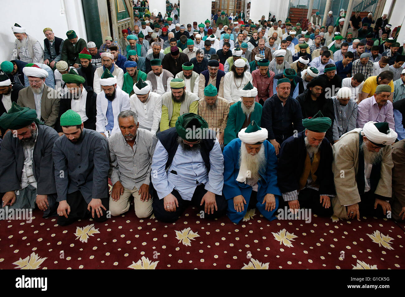 Urs of Mawlana Cheikh Muhammad Nazim Adil al-Haqqani in Selimye mosque ...