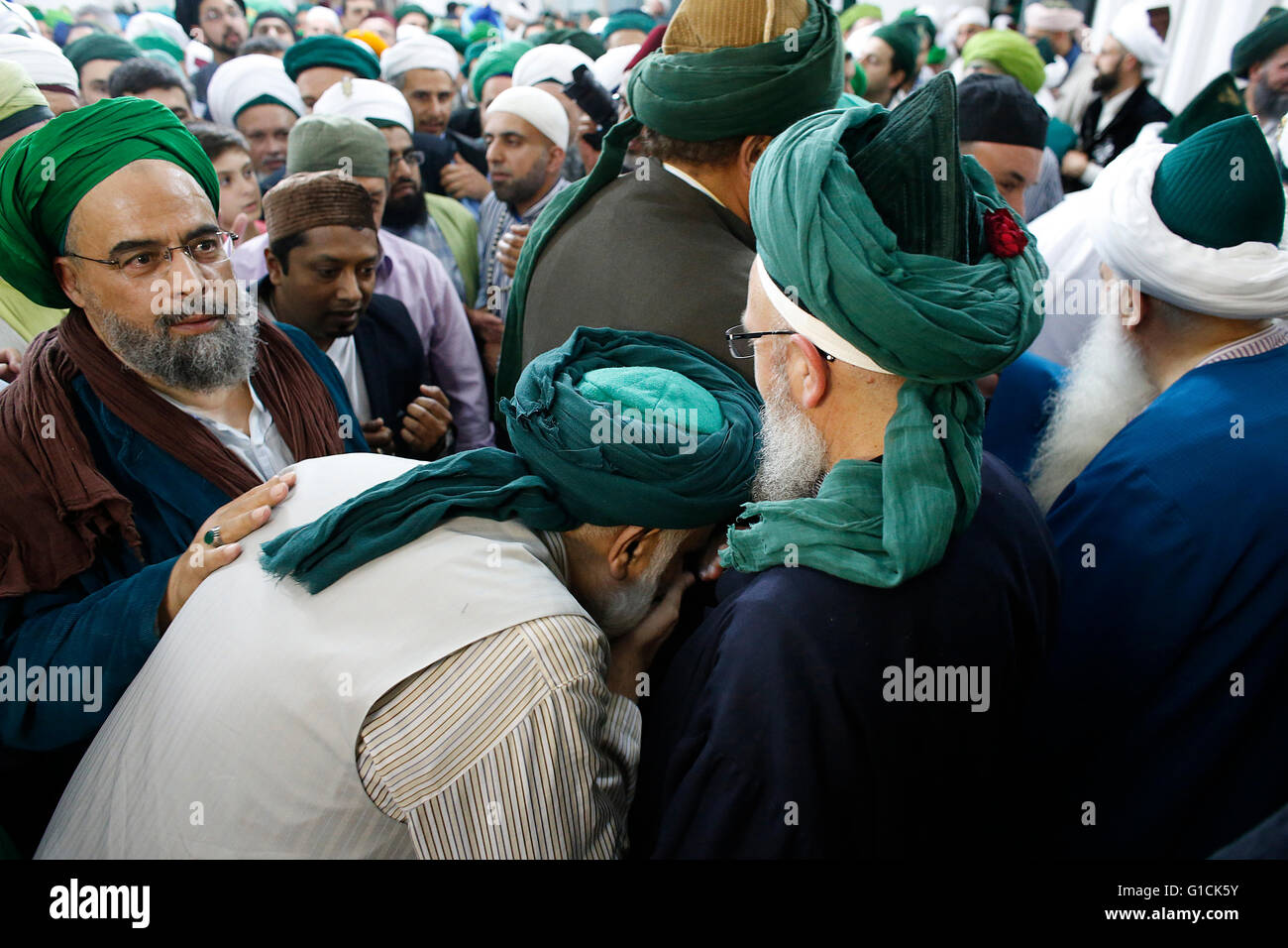Urs of Mawlana Cheikh Muhammad Nazim Adil al-Haqqani in Selimye mosque ...