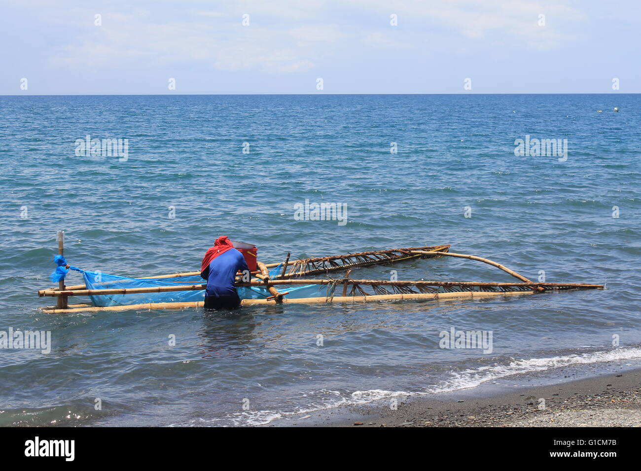 Traditional fry collecting for milkfish (Chanos chanos) aquaculture in ...