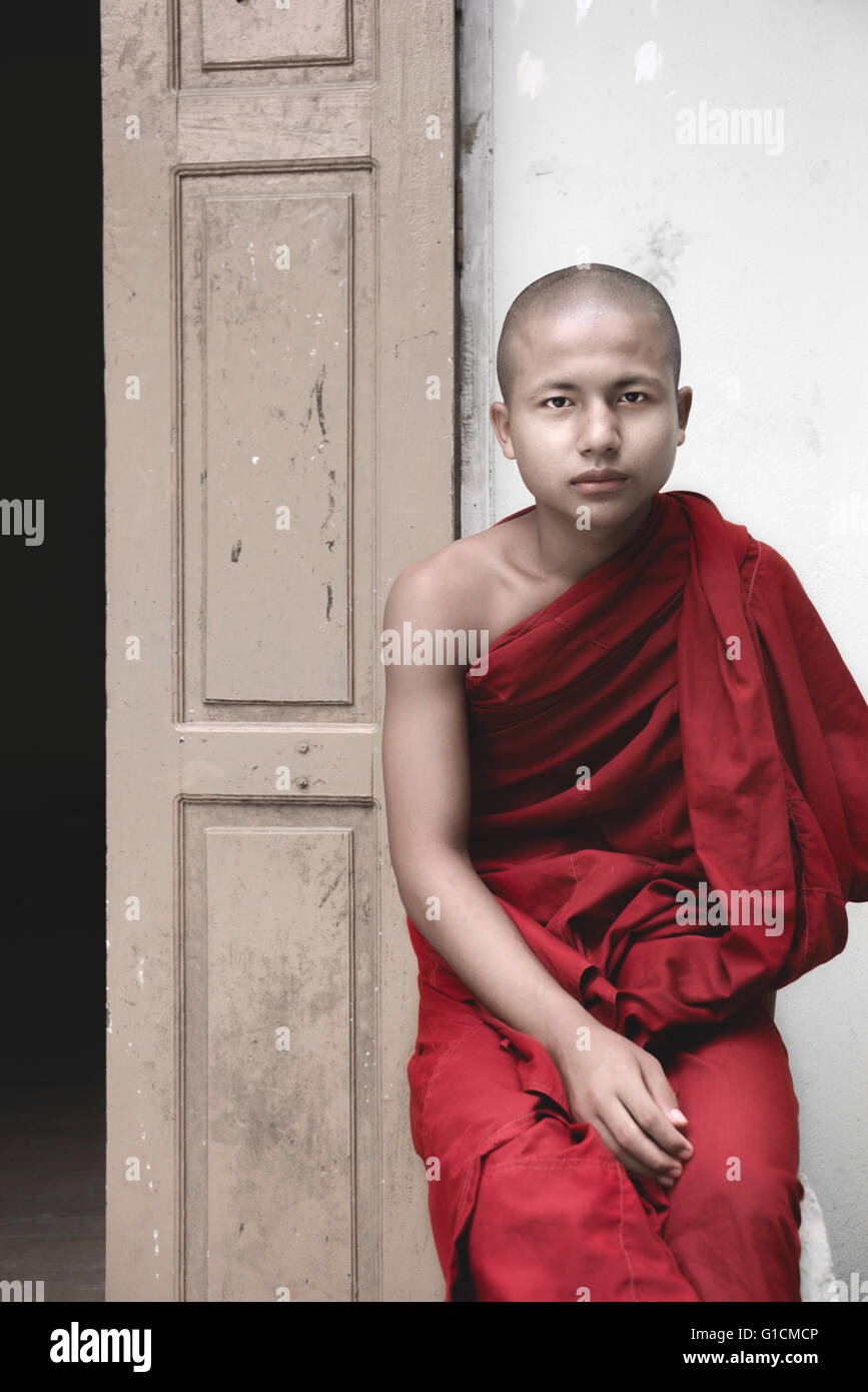 Novice buddhist monk ancient hi-res stock photography and images - Alamy