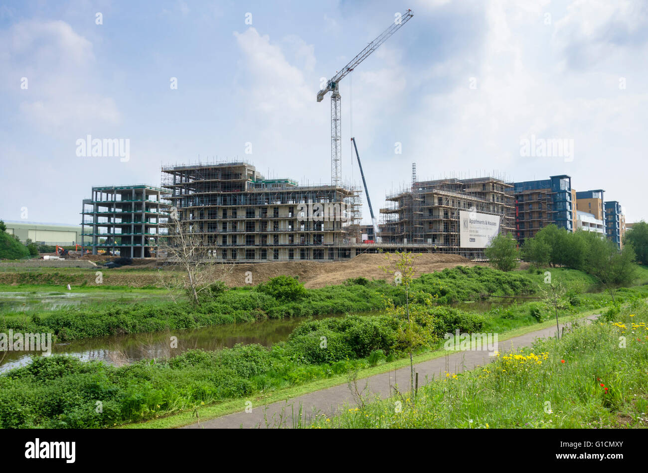 Construction of new apartments at Kennet Island, Reading, Berkshire ...