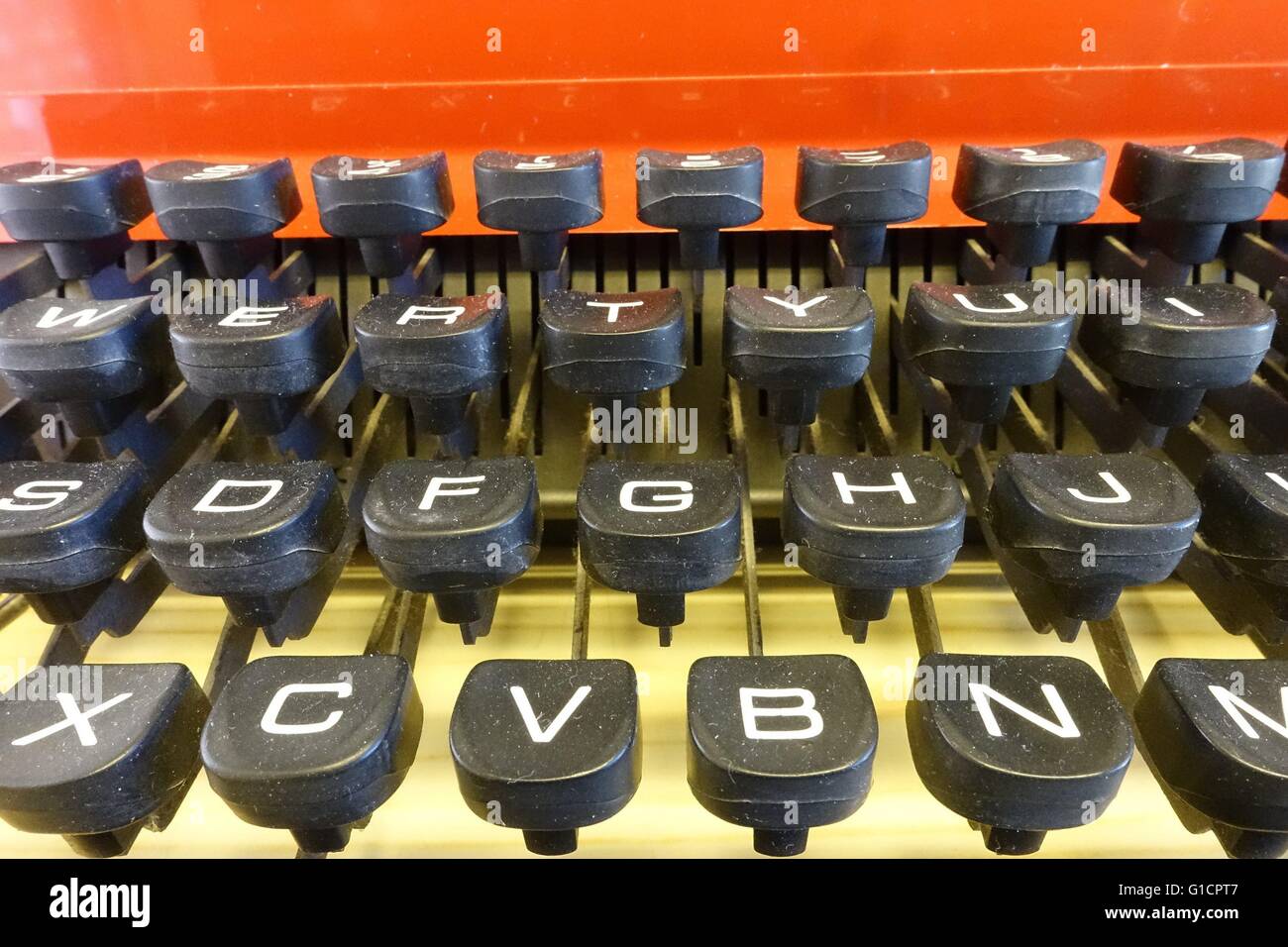 Repairing typewriter hi-res stock photography and images - Alamy