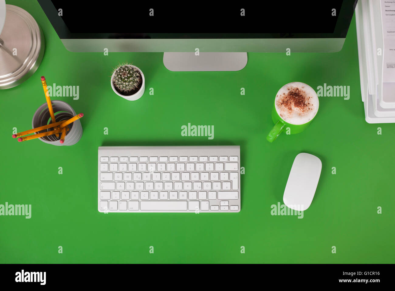 Desktop computer on a desk Stock Photo - Alamy