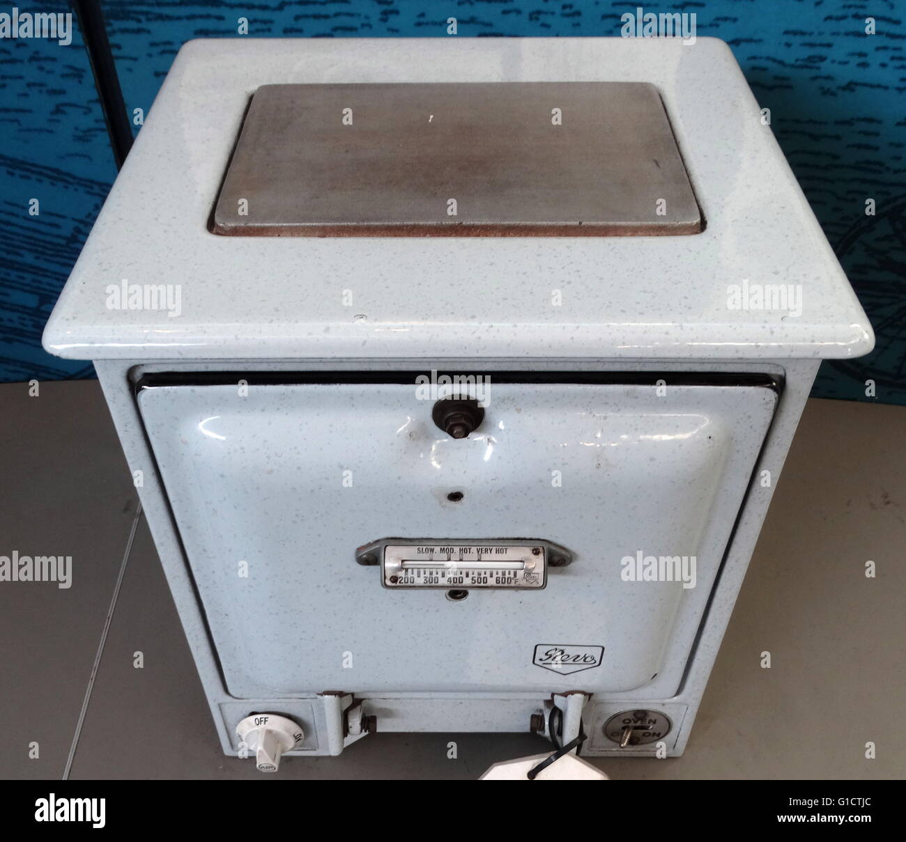 Vintage cooker hi-res stock photography and images - Alamy