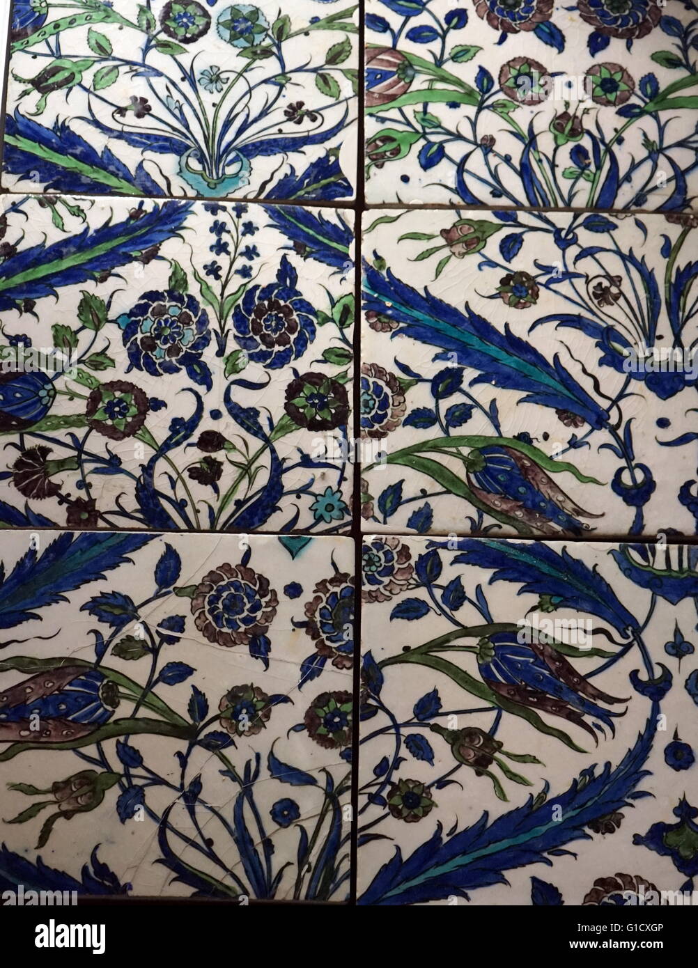 Syrian tiles hi-res stock photography and images - Alamy