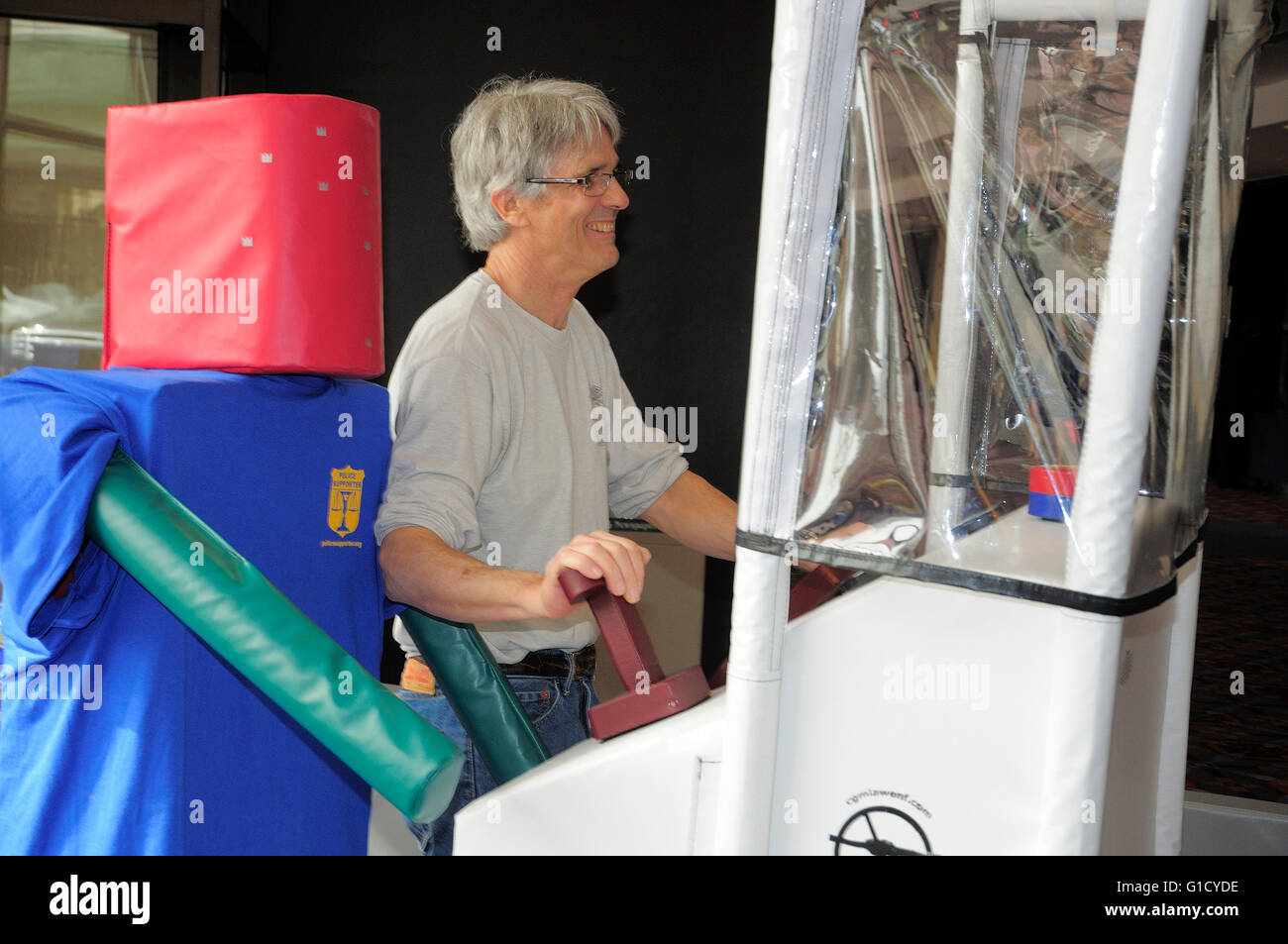 Law enforcement training hi-res stock photography and images - Alamy