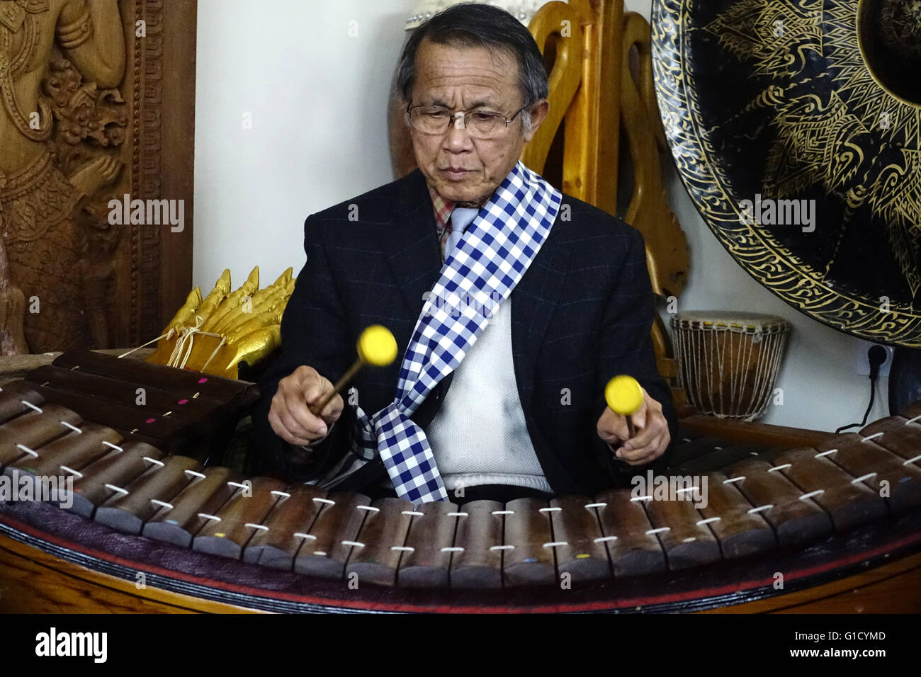 Xylophone Lanat. Laotian traditional music. Wat Velouvanaram Buddhist ...
