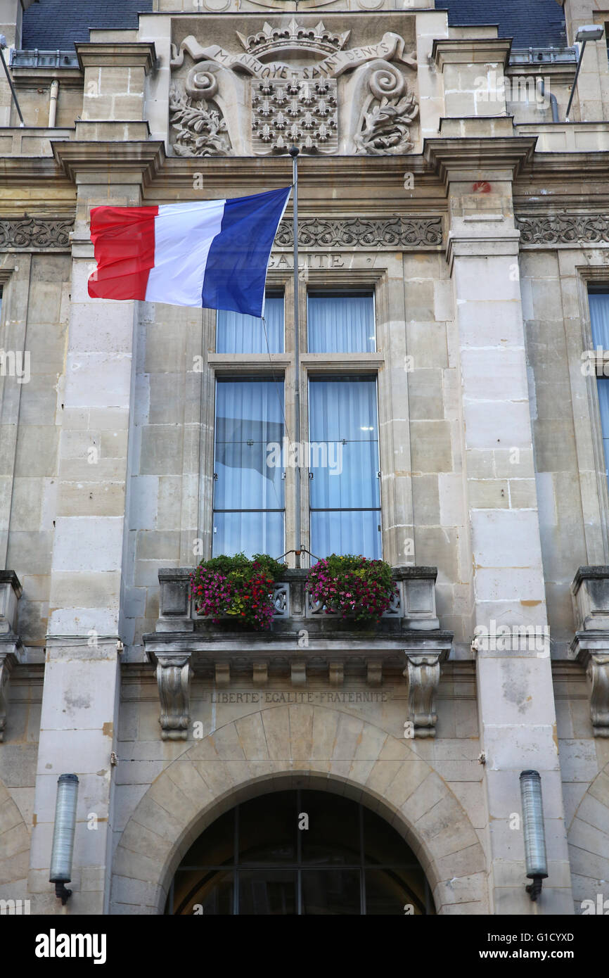 Saint denis town hall hi-res stock photography and images - Alamy