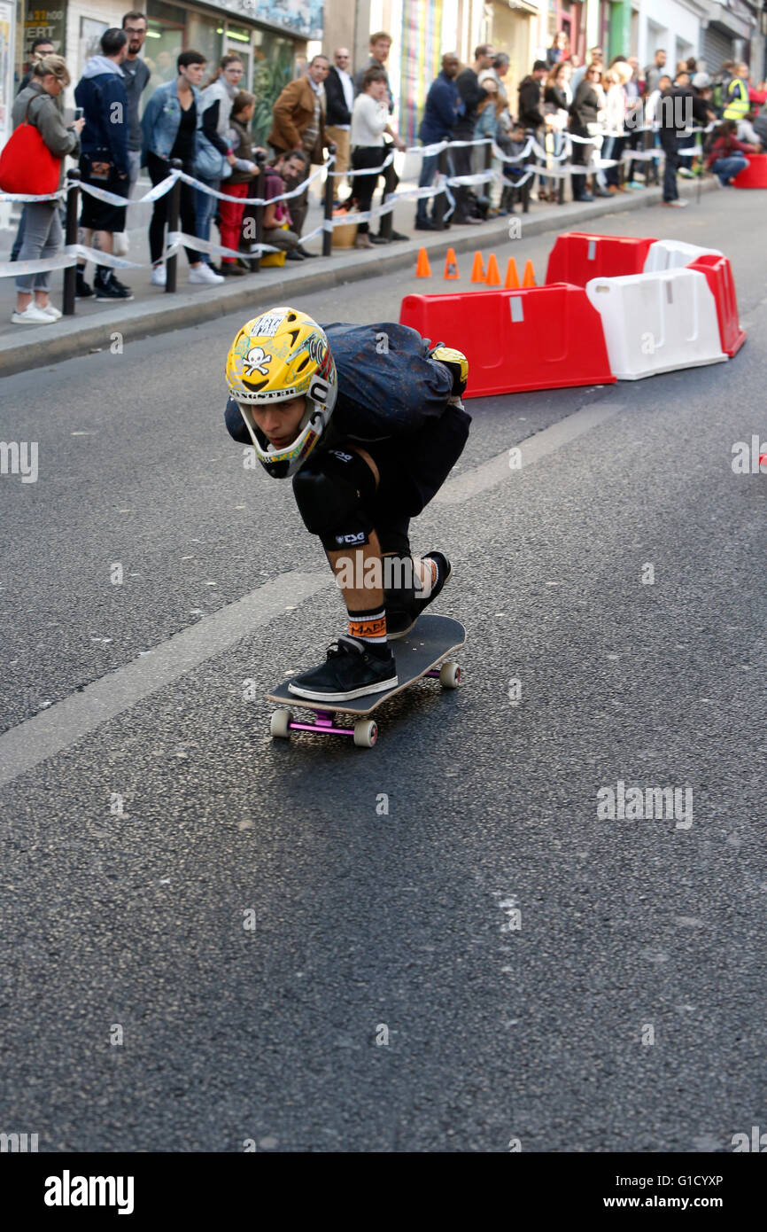 Skateboard competition audience hi-res stock photography and images - Alamy