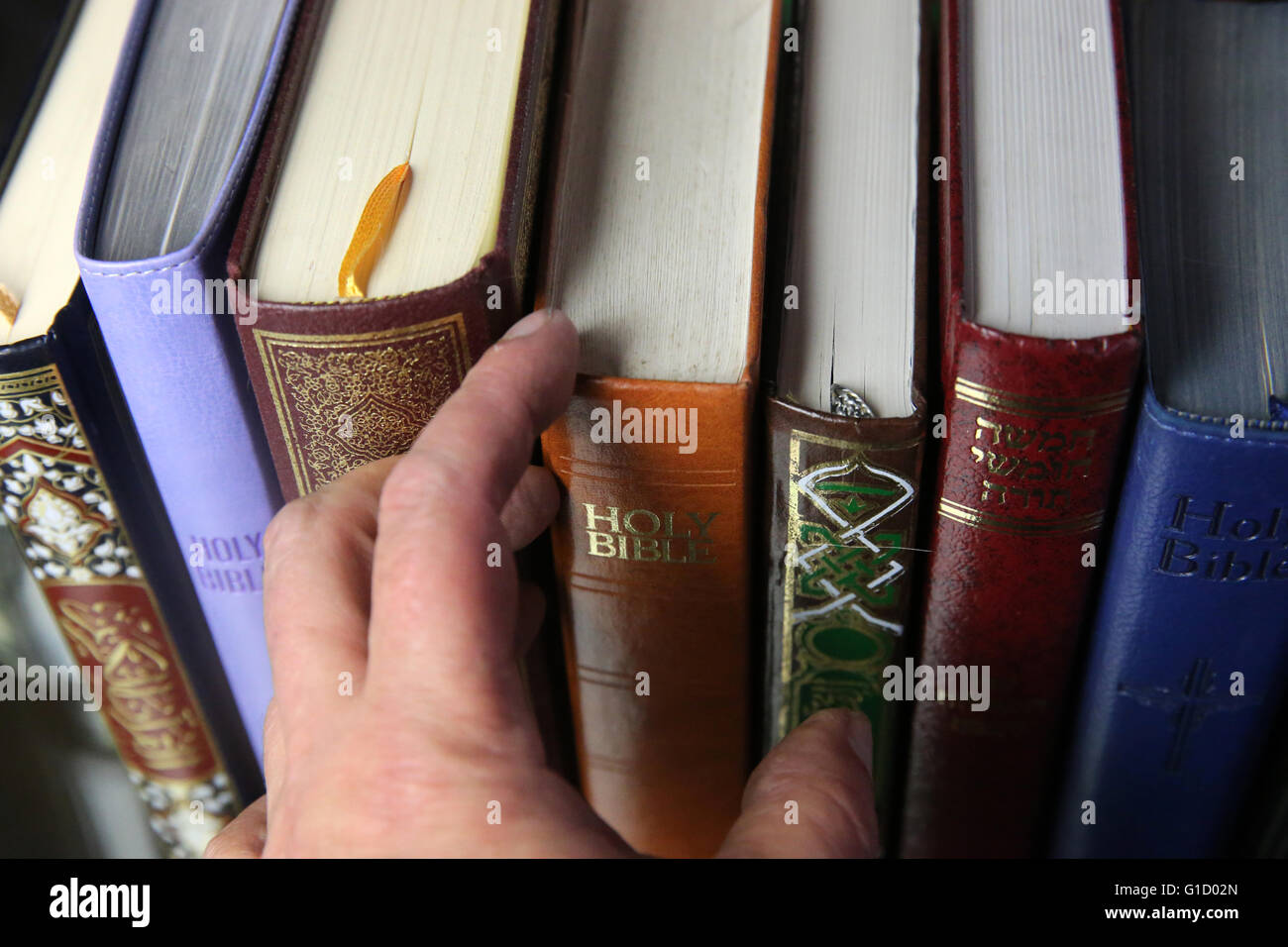 Christianity, Islam and Judaism : 3 monotheistic religions. Bible ...