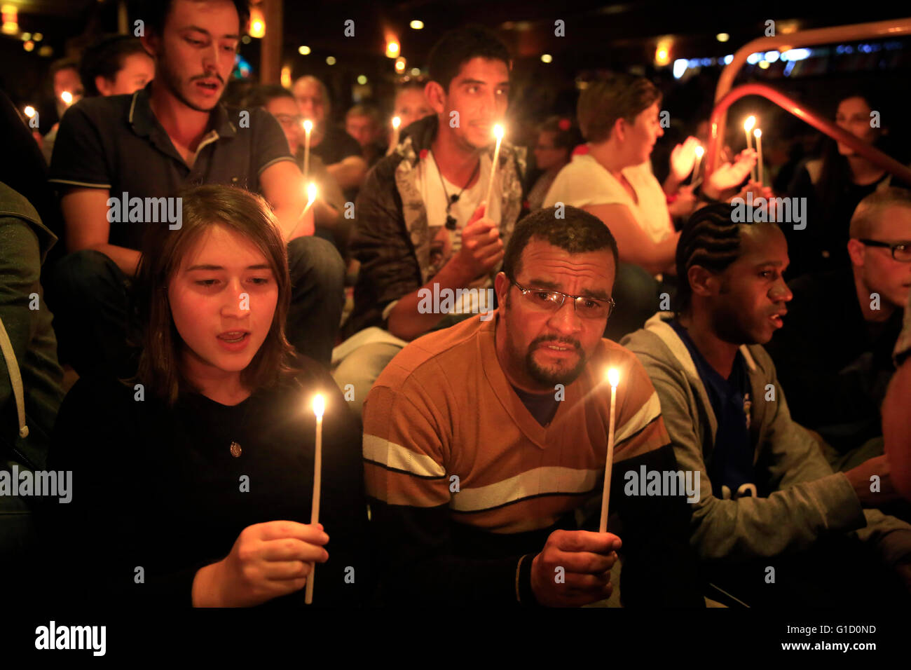 Taize community church reconciliation saturday hi-res stock photography ...