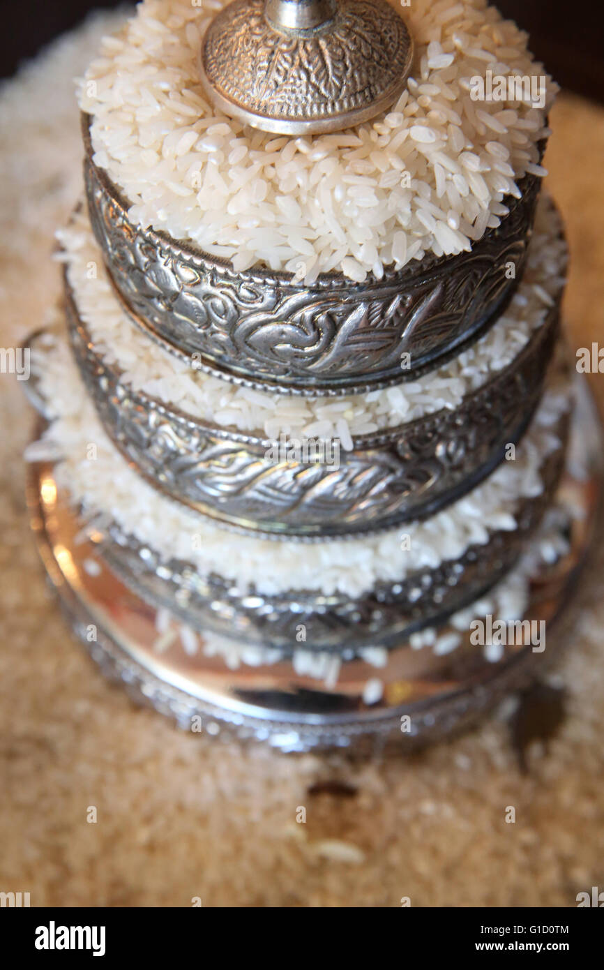 Rice mandala hi-res stock photography and images - Alamy