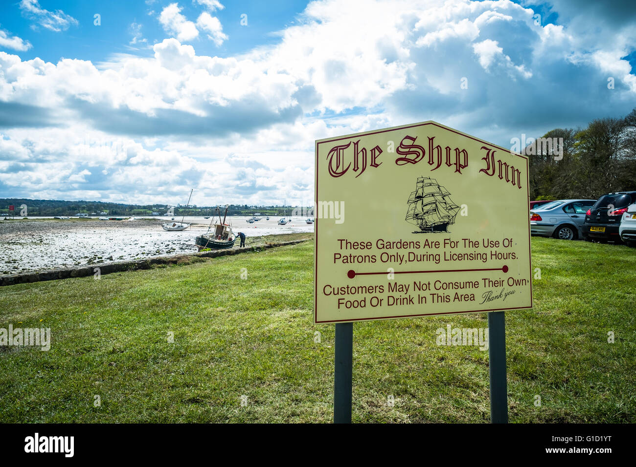 The Ship Inn signpost, Red Wharf Bay, Pentraeth, Anglesey, North Wales ...