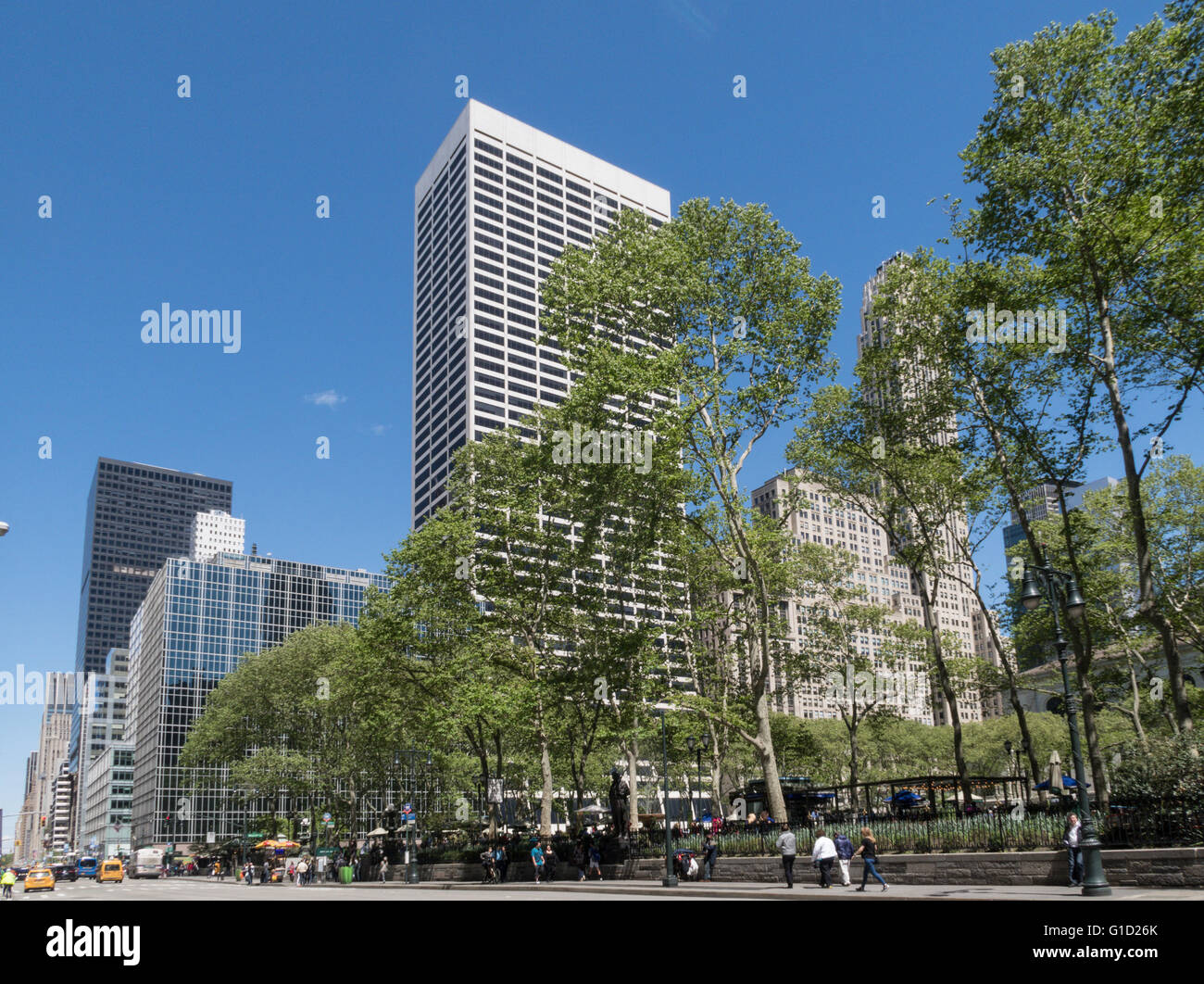 W.R. Grace Building and Bryant Park, NYC Stock Photo - Alamy