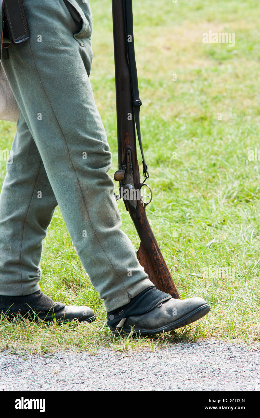War of 1812 soldier walking Stock Photo - Alamy